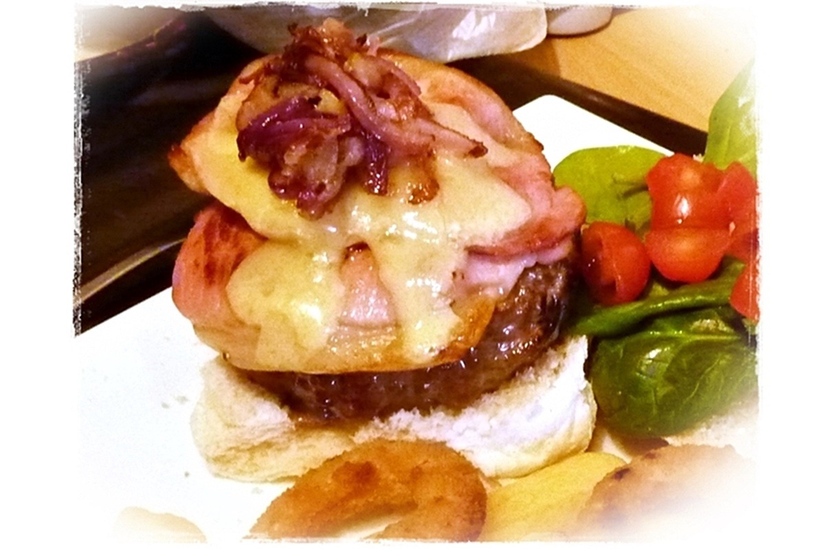 Homemade Burgers - Why and How to Make Your Own - Sudden Lunch!